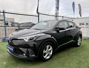 Black Toyota C-HR 2018 in Panevezys, with an engine capacity of 1.80 L and mileage of 142 thousand km for 14990 €, photo 2 on AUTOMOTO.COM.LV