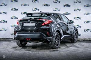 Melns Toyota C-HR 2018 Kauņa, ar dzinēja tilpumu 1.80 L un nobraukumu 208 tūkst. km par 15990 €, foto 3 vietnē AUTOMOTO.COM.LV