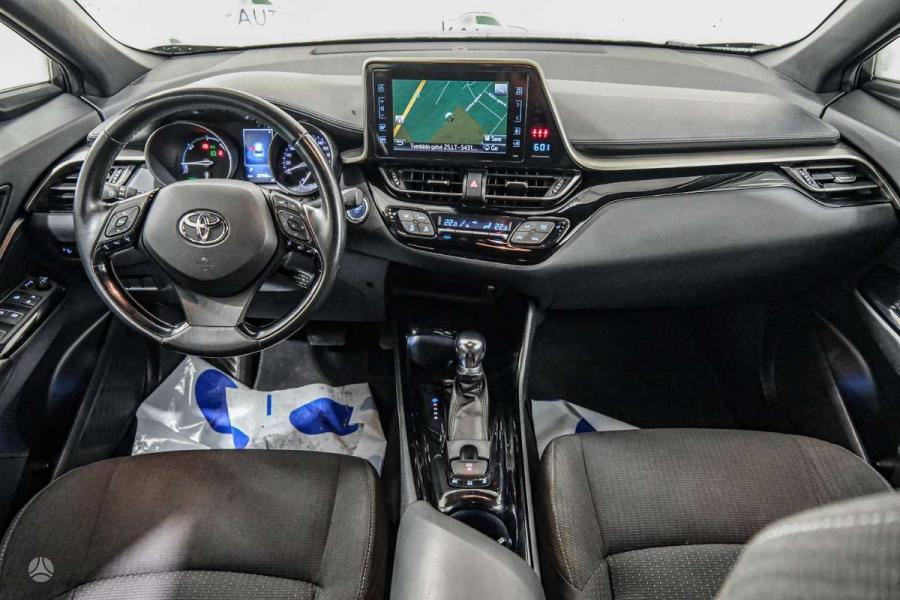 Melns Toyota C-HR 2018 Kauņa, ar dzinēja tilpumu 1.80 L un nobraukumu 208 tūkst. km par 15990 €, foto 8 vietnē AUTOMOTO.COM.LV