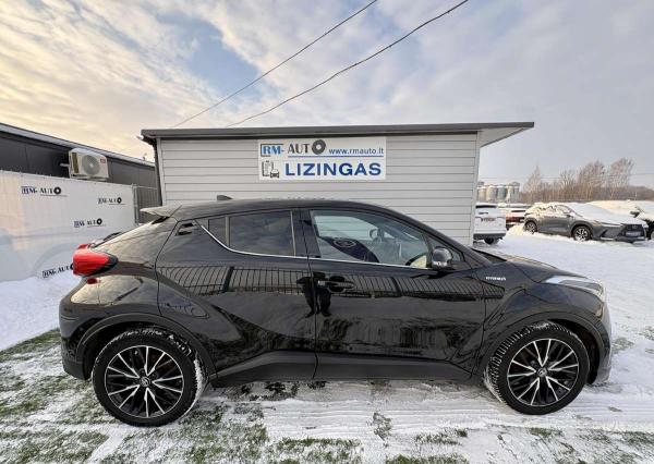 Melns Toyota C-HR 2018 Panevēža, ar dzinēja tilpumu 1.80 L un nobraukumu 185 tūkst. km par 14700 €, foto 5 vietnē AUTOMOTO.COM.LV