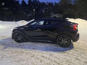 Melns Toyota C-HR 2018 Utena, ar dzinēja tilpumu 1.80 L un nobraukumu 123 tūkst. km par 15400 €, foto 29 vietnē AUTOMOTO.COM.LV