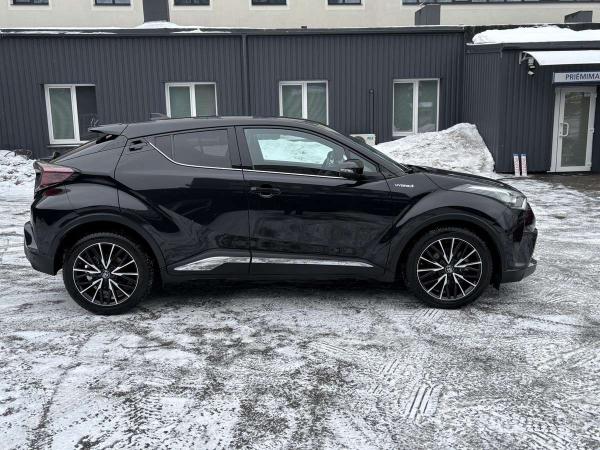 Черный Тойота C-HR 2018 в Вильнюс, объемом двигателя 1.80 л и пробегом 160 тыс. км за 16999 €, фото 6 на AUTOMOTO.COM.LV