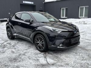 Black Toyota C-HR 2018 in Vilnius, with an engine capacity of 1.80 L and mileage of 160 thousand km for 16999 €, photo 7 on AUTOMOTO.COM.LV
