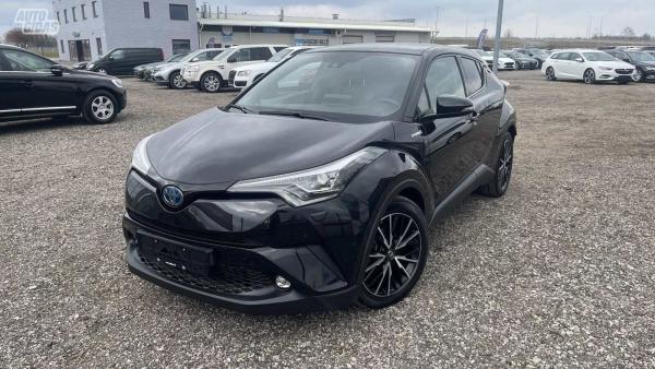 Melns Toyota C-HR 2018 Marijampole, ar dzinēja tilpumu 1.80 L un nobraukumu 129 tūkst. km par 16700 €, foto 2 vietnē AUTOMOTO.COM.LV