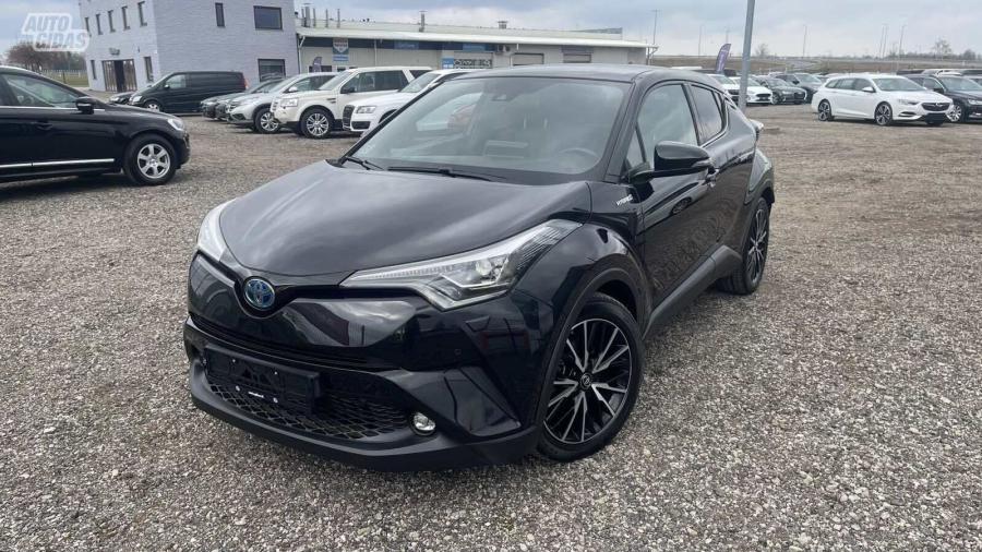 Melns Toyota C-HR 2018 Marijampole, ar dzinēja tilpumu 1.80 L un nobraukumu 129 tūkst. km par 16700 €, foto 3 vietnē AUTOMOTO.COM.LV