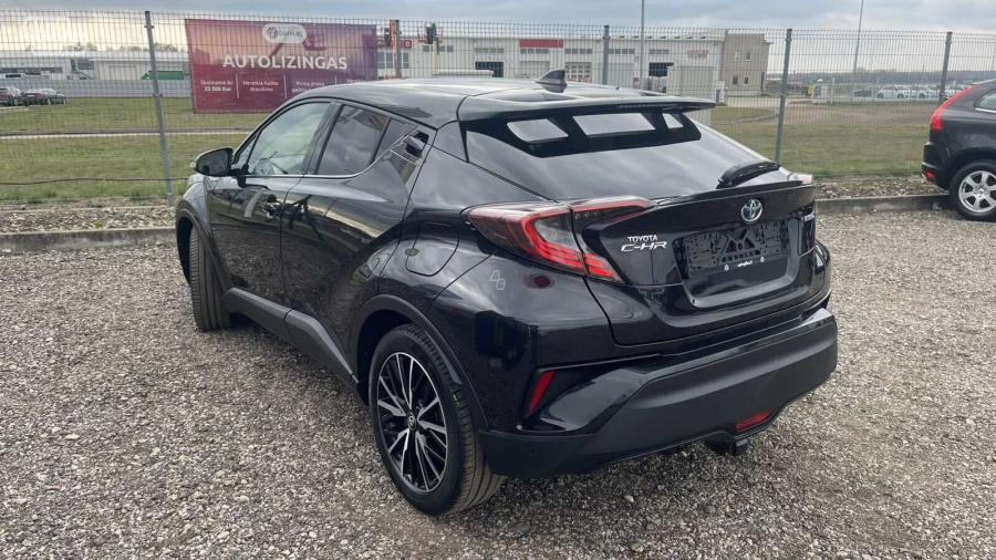 Melns Toyota C-HR 2018 Marijampole, ar dzinēja tilpumu 1.80 L un nobraukumu 129 tūkst. km par 16700 €, foto 9 vietnē AUTOMOTO.COM.LV