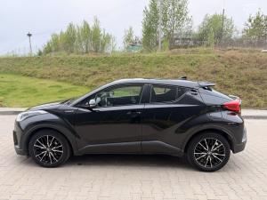 Melns Toyota C-HR 2018 Viļņa, ar dzinēja tilpumu 1.80 L un nobraukumu 122 tūkst. km par 16350 €, foto 9 vietnē AUTOMOTO.COM.LV