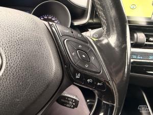 Melns Toyota C-HR 2018 Viļņa, ar dzinēja tilpumu 1.80 L un nobraukumu 122 tūkst. km par 16350 €, foto 22 vietnē AUTOMOTO.COM.LV