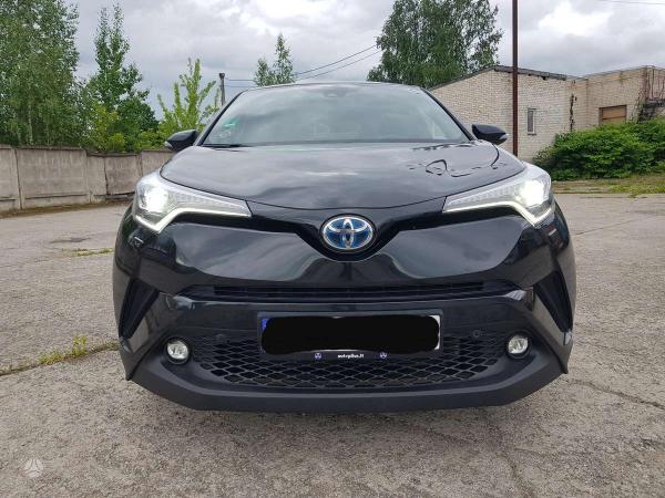 Melns Toyota C-HR 2018 Šauļi, ar dzinēja tilpumu 1.80 L un nobraukumu 117 tūkst. km par 17900 €, foto 2 vietnē AUTOMOTO.COM.LV