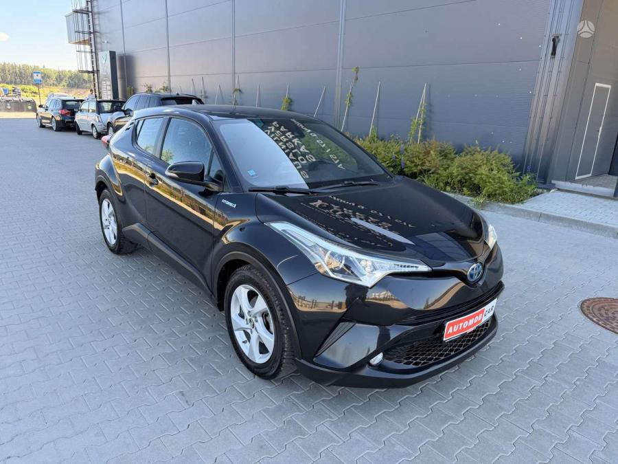Черный Тойота C-HR 2018 в Вильнюс, объемом двигателя 1.80 л и пробегом 83 тыс. км за 17450 €, фото 9 на AUTOMOTO.COM.LV