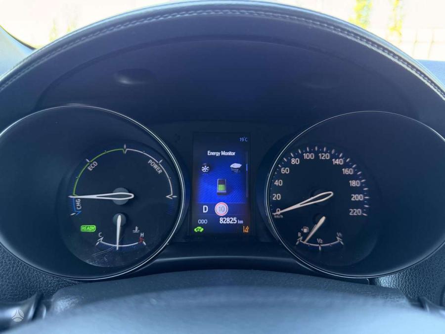 Черный Тойота C-HR 2018 в Вильнюс, объемом двигателя 1.80 л и пробегом 83 тыс. км за 17450 €, фото 27 на AUTOMOTO.COM.LV