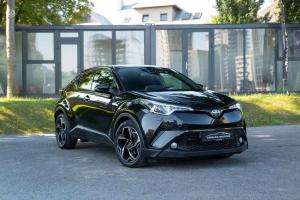 Черный Тойота C-HR 2018 в Вильнюс, объемом двигателя 1.80 л и пробегом 183 тыс. км за 14900 €, фото  на AUTOMOTO.COM.LV