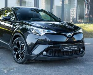 Melns Toyota C-HR 2018 Viļņa, ar dzinēja tilpumu 1.80 L un nobraukumu 183 tūkst. km par 14900 €, foto 3 vietnē AUTOMOTO.COM.LV