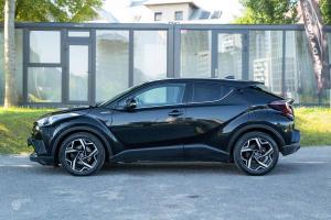 Melns Toyota C-HR 2018 Viļņa, ar dzinēja tilpumu 1.80 L un nobraukumu 183 tūkst. km par 14900 €, foto 9 vietnē AUTOMOTO.COM.LV
