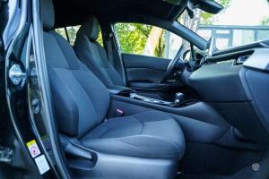 Melns Toyota C-HR 2018 Viļņa, ar dzinēja tilpumu 1.80 L un nobraukumu 183 tūkst. km par 14900 €, foto 22 vietnē AUTOMOTO.COM.LV