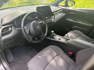 Melns Toyota C-HR 2018 Viļņa, ar dzinēja tilpumu 1.20 L un nobraukumu 200 tūkst. km par 11300 €, foto 6 vietnē AUTOMOTO.COM.LV