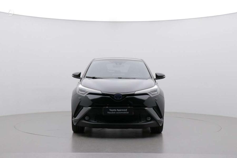 Black Toyota C-HR 2018 in Vilnius, with an engine capacity of 1.80 L and mileage of 123 thousand km for 19900 €, photo 7 on AUTOMOTO.COM.LV