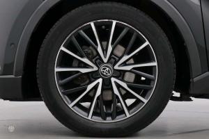 Black Toyota C-HR 2018 in Vilnius, with an engine capacity of 1.80 L and mileage of 123 thousand km for 19900 €, photo 17 on AUTOMOTO.COM.LV