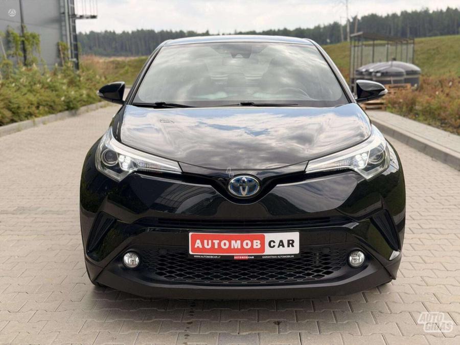 Melns Toyota C-HR 2018 Viļņa, ar dzinēja tilpumu 1.80 L un nobraukumu 83 tūkst. km par 16950 €, foto 4 vietnē AUTOMOTO.COM.LV