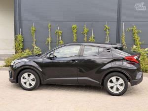 Melns Toyota C-HR 2018 Viļņa, ar dzinēja tilpumu 1.80 L un nobraukumu 83 tūkst. km par 16950 €, foto 19 vietnē AUTOMOTO.COM.LV