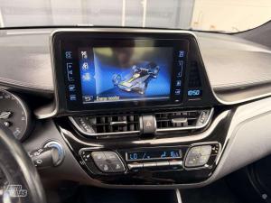 Melns Toyota C-HR 2018 Viļņa, ar dzinēja tilpumu 1.80 L un nobraukumu 83 tūkst. km par 16950 €, foto 35 vietnē AUTOMOTO.COM.LV