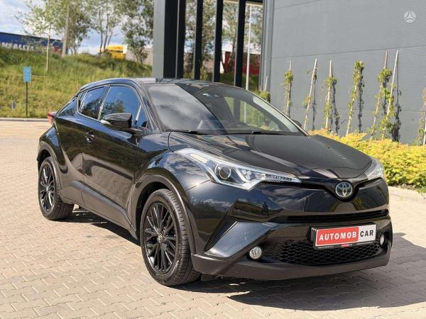 Черный Тойота C-HR 2018 в Вильнюс, объемом двигателя 1.80 л и пробегом 132 тыс. км за 17350 €, фото 3 на AUTOMOTO.COM.LV