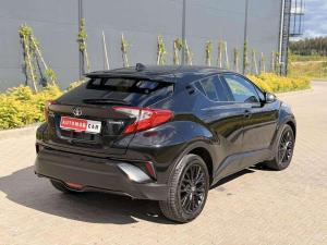 Black Toyota C-HR 2018 in Vilnius, with an engine capacity of 1.80 L and mileage of 132 thousand km for 17350 €, photo 7 on AUTOMOTO.COM.LV
