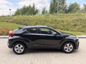 Black Toyota C-HR 2018 in Vilnius, with an engine capacity of 1.80 L and mileage of 83 thousand km for 16950 €, photo 9 on AUTOMOTO.COM.LV