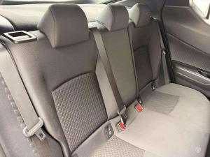 Black Toyota C-HR 2018 in Vilnius, with an engine capacity of 1.80 L and mileage of 83 thousand km for 16950 €, photo 29 on AUTOMOTO.COM.LV
