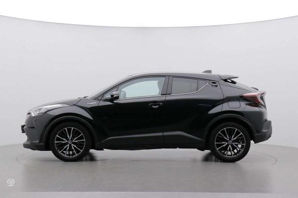 Черный Тойота C-HR 2018 в Вильнюс, объемом двигателя 1.80 л и пробегом 123 тыс. км за 19900 €, фото 4 на AUTOMOTO.COM.LV
