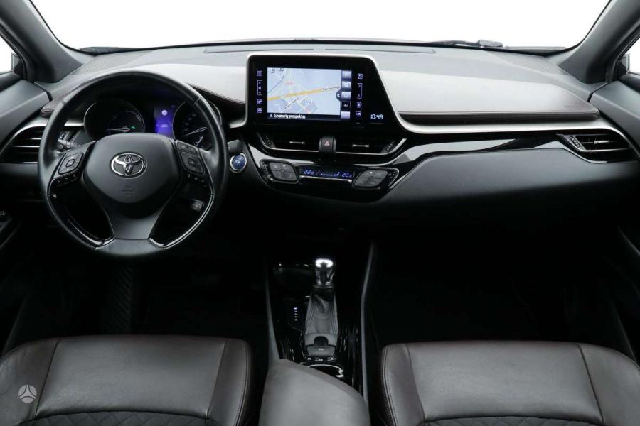 Черный Тойота C-HR 2018 в Вильнюс, объемом двигателя 1.80 л и пробегом 123 тыс. км за 19900 €, фото 8 на AUTOMOTO.COM.LV