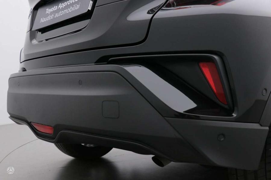 Черный Тойота C-HR 2018 в Вильнюс, объемом двигателя 1.80 л и пробегом 123 тыс. км за 19900 €, фото 22 на AUTOMOTO.COM.LV
