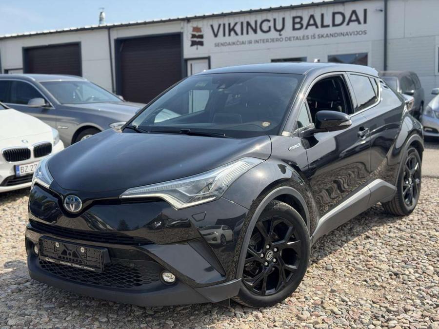 Черный Тойота C-HR 2018 в Утена, объемом двигателя 1.80 л и пробегом 230 тыс. км за 13590 €, фото 3 на AUTOMOTO.COM.LV