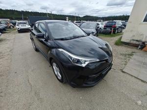 Черный Тойота C-HR 2018 в Вильнюс, объемом двигателя 1.80 л и пробегом 150 тыс. км за 14500 €, фото 5 на AUTOMOTO.COM.LV