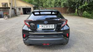 Черный Тойота C-HR 2018 в Паневежис, объемом двигателя 1.80 л и пробегом 129 тыс. км за 17600 €, фото 6 на AUTOMOTO.COM.LV