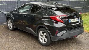 Черный Тойота C-HR 2018 в Ионава, объемом двигателя 1.80 л и пробегом 230 тыс. км за 9300 €, фото 14 на AUTOMOTO.COM.LV