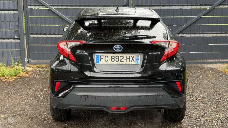 Черный Тойота C-HR 2018 в Ионава, объемом двигателя 1.80 л и пробегом 230 тыс. км за 9300 €, фото 15 на AUTOMOTO.COM.LV