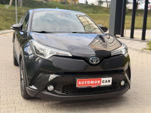 Black Toyota C-HR 2018 in Vilnius, with an engine capacity of 1.80 L and mileage of 133 thousand km for 16500 €, photo 4 on AUTOMOTO.COM.LV