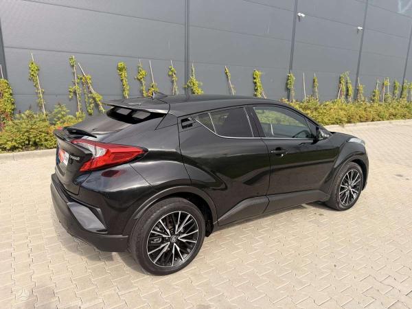 Melns Toyota C-HR 2018 Viļņa, ar dzinēja tilpumu 1.80 L un nobraukumu 133 tūkst. km par 16500 €, foto 4 vietnē AUTOMOTO.COM.LV