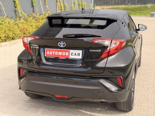 Melns Toyota C-HR 2018 Viļņa, ar dzinēja tilpumu 1.80 L un nobraukumu 133 tūkst. km par 16500 €, foto 6 vietnē AUTOMOTO.COM.LV