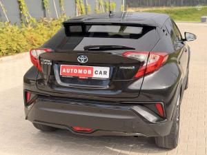 Black Toyota C-HR 2018 in Vilnius, with an engine capacity of 1.80 L and mileage of 133 thousand km for 16500 €, photo 7 on AUTOMOTO.COM.LV