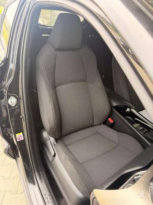 Black Toyota C-HR 2018 in Vilnius, with an engine capacity of 1.80 L and mileage of 133 thousand km for 16500 €, photo 19 on AUTOMOTO.COM.LV