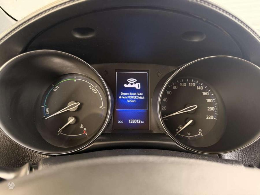 Black Toyota C-HR 2018 in Vilnius, with an engine capacity of 1.80 L and mileage of 133 thousand km for 16500 €, photo 20 on AUTOMOTO.COM.LV