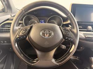 Black Toyota C-HR 2018 in Vilnius, with an engine capacity of 1.80 L and mileage of 133 thousand km for 16500 €, photo 21 on AUTOMOTO.COM.LV