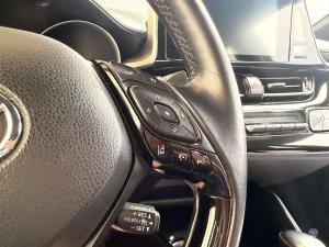 Black Toyota C-HR 2018 in Vilnius, with an engine capacity of 1.80 L and mileage of 133 thousand km for 16500 €, photo 23 on AUTOMOTO.COM.LV