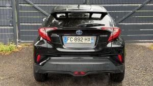 Black Toyota C-HR 2018 in Jonava, with an engine capacity of 1.80 L and mileage of 290 thousand km for 8700 €, photo 11 on AUTOMOTO.COM.LV