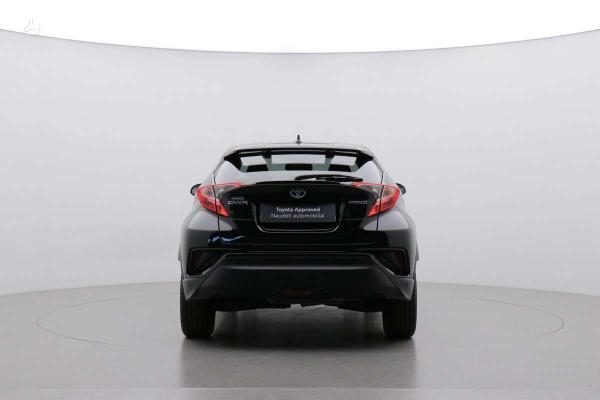 Toyota C-HR 2018 Viļņa vietnē Melns Toyota C-HR 2018 Viļņa, ar dzinēja tilpumu 1.80 L un nobraukumu 144 tūkst. km par 19900 €, foto 6 vietnē AUTOMOTO.COM.LV