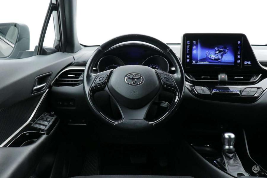 Черный Тойота C-HR 2018 в Вильнюс, объемом двигателя 1.80 л и пробегом 144 тыс. км за 19900 €, фото 9 на AUTOMOTO.COM.LV
