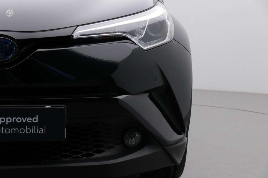 Черный Тойота C-HR 2018 в Вильнюс, объемом двигателя 1.80 л и пробегом 144 тыс. км за 19900 €, фото 21 на AUTOMOTO.COM.LV