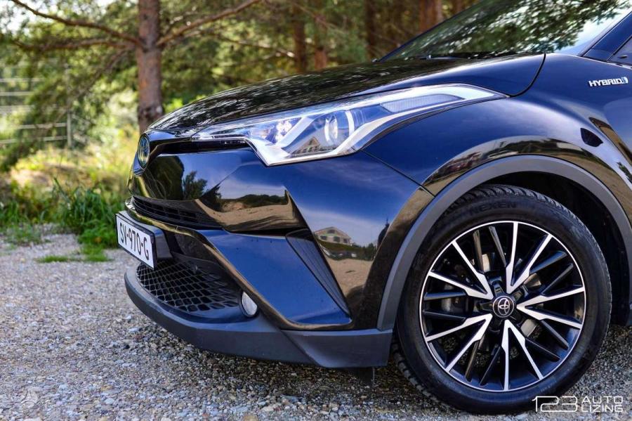 Черный Тойота C-HR 2018 в Кретинга, объемом двигателя 1.80 л и пробегом 223 тыс. км за 14650 €, фото 3 на AUTOMOTO.COM.LV
